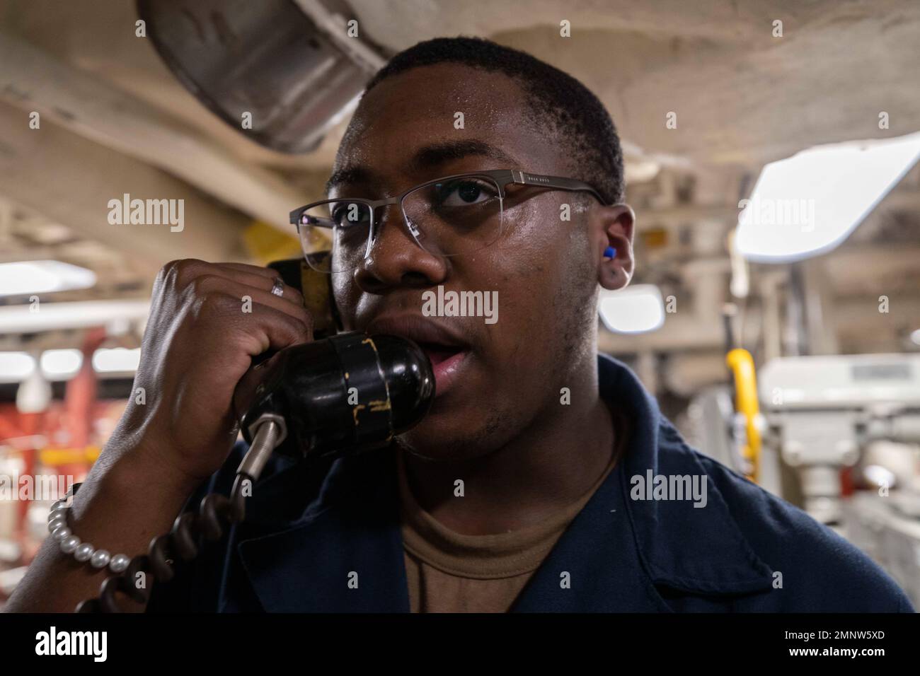 221006-N-IL330-1208 SOUTH CHINA SEA (Oct. 6, 2022) – Gas Turbine ...