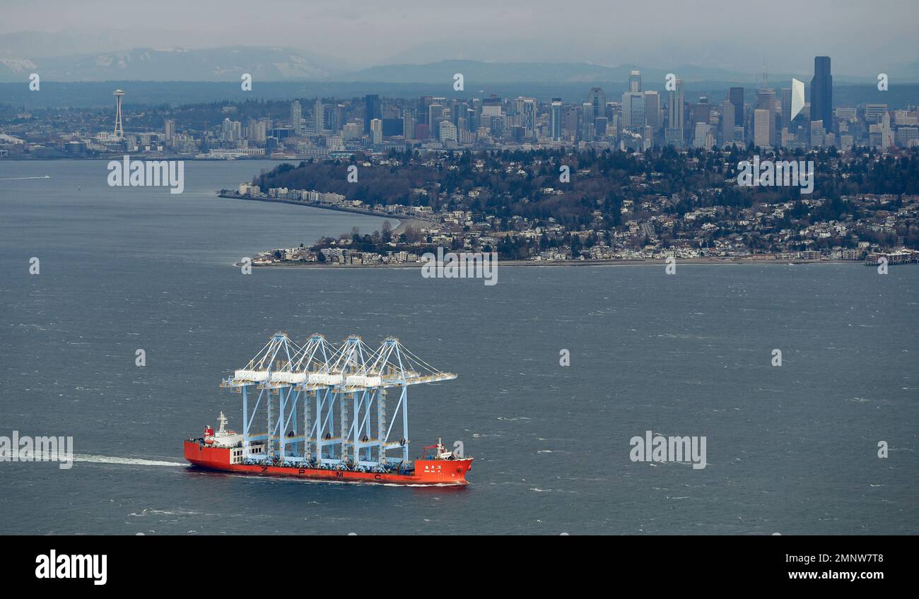 A ship carrying four of the West Coast's largest container cranes ...