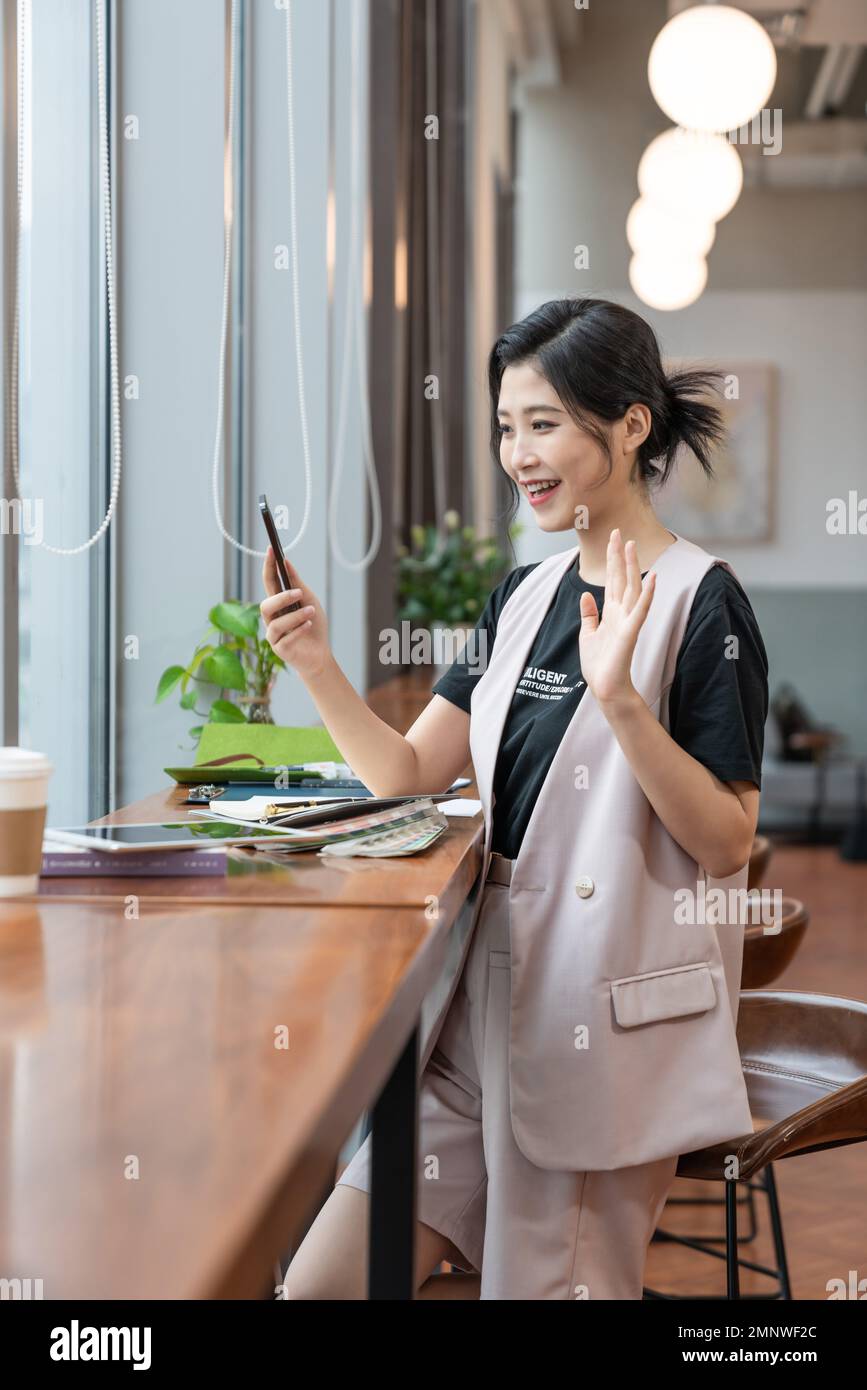 Only cell phones hi-res stock photography and images - Alamy