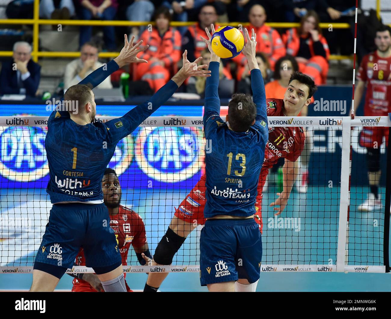 Pala agsm aim verona hi-res stock photography and images - Alamy