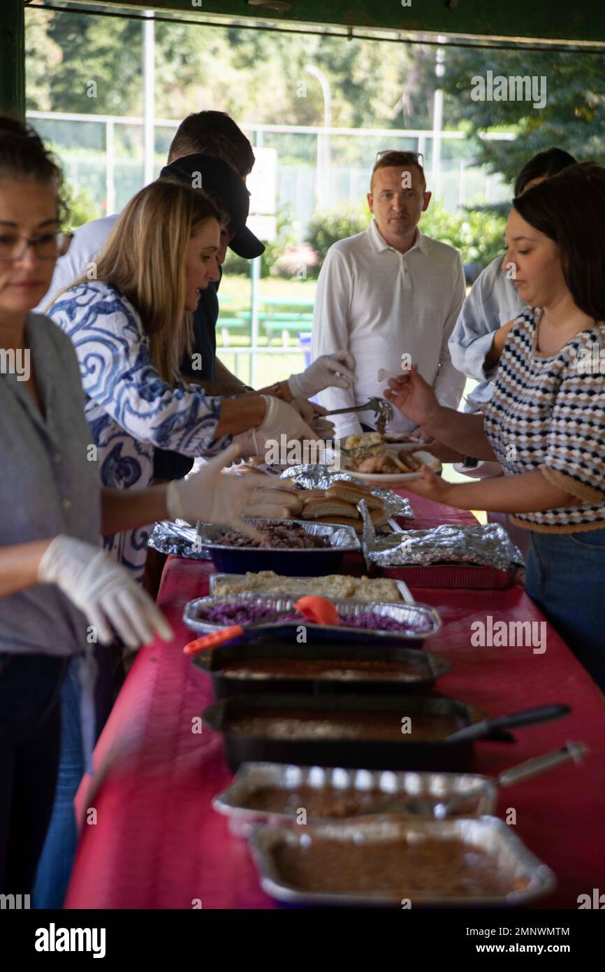 Command picnic 2022 hi-res stock photography and images - Alamy