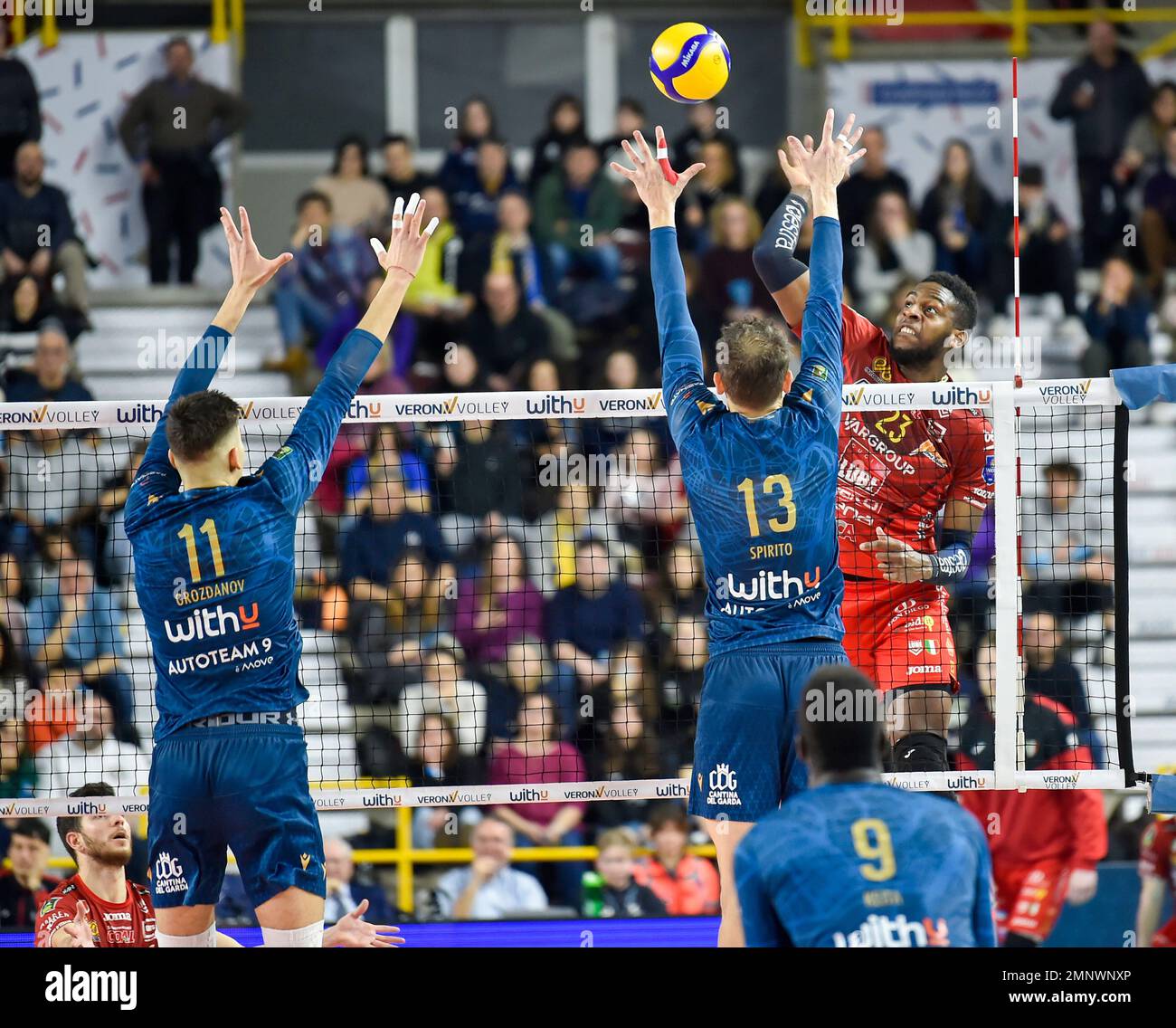 Verona, Italy. 29th Jan, 2023. Marlon Yant (Cucine Lube civitanova) and Aleksandar Nikolov ...