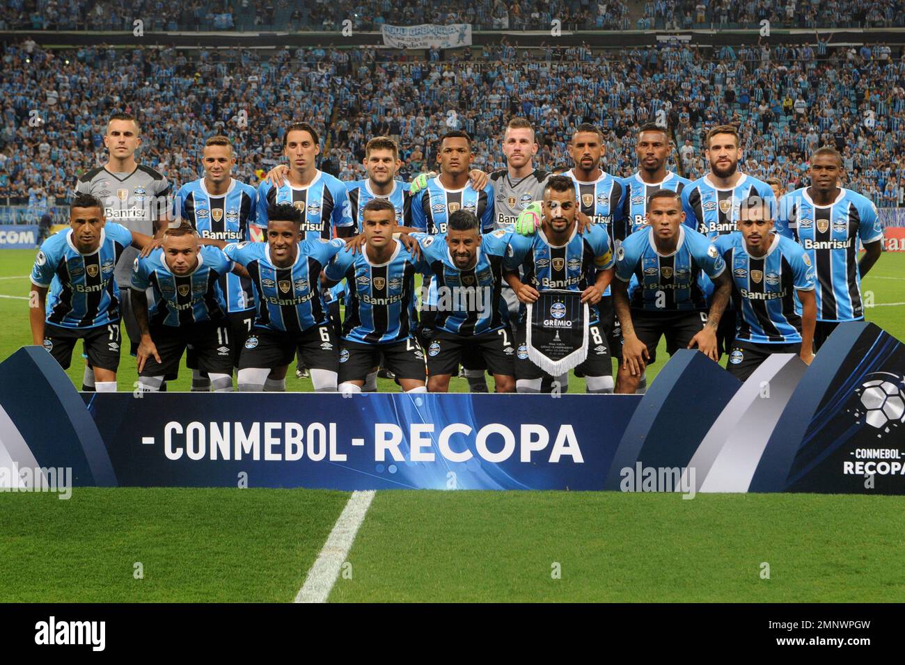 Players of Brazil's Gremio pose for a picture before a Recopa ...