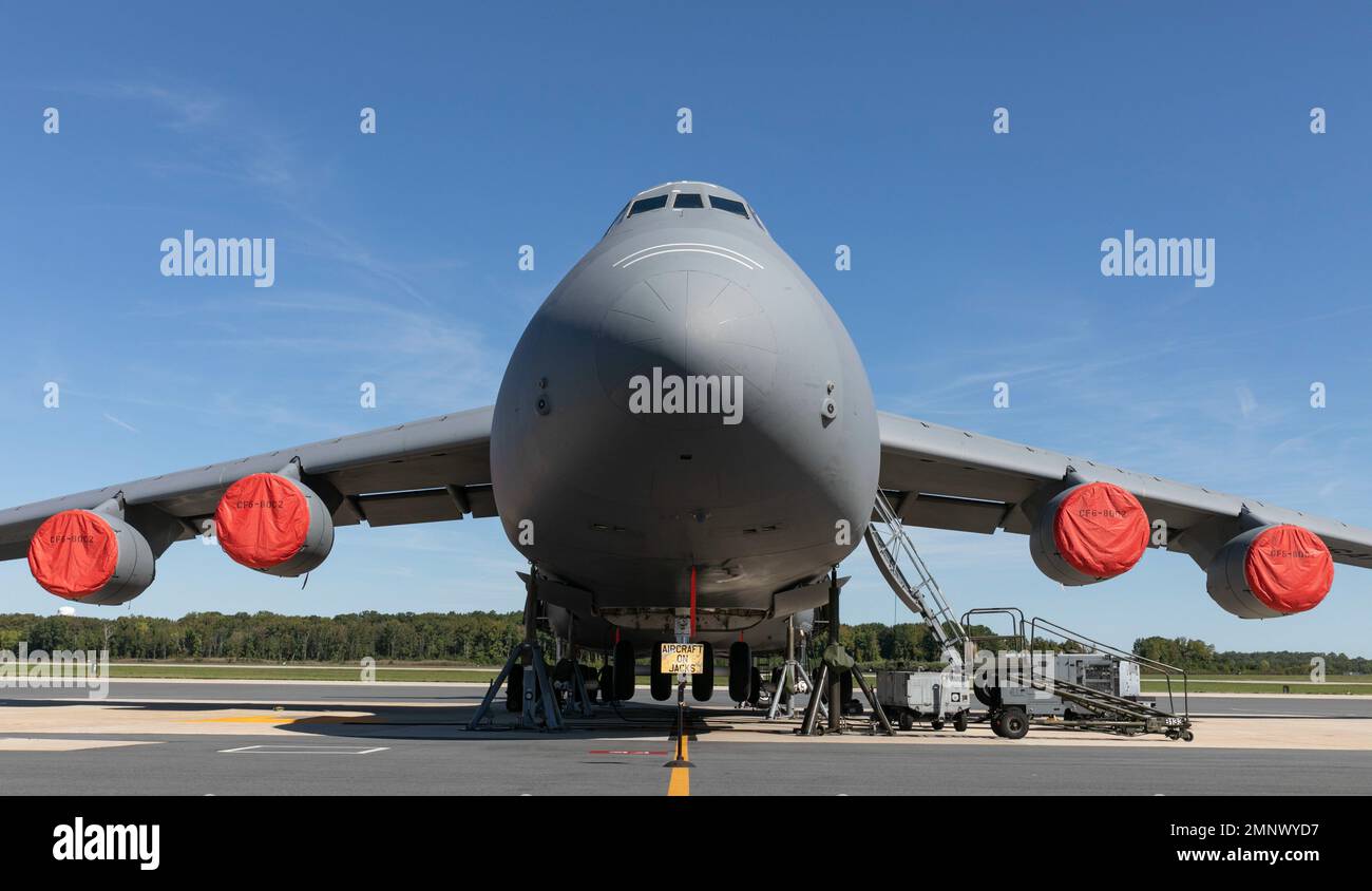 A C-5M Super Galaxy sits on jacks during a number three main landing ...