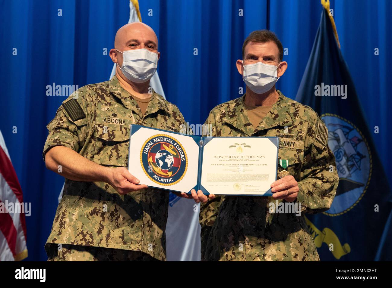 Capt. Christopher Reed receives his Navy and Marine Corps Commendation ...