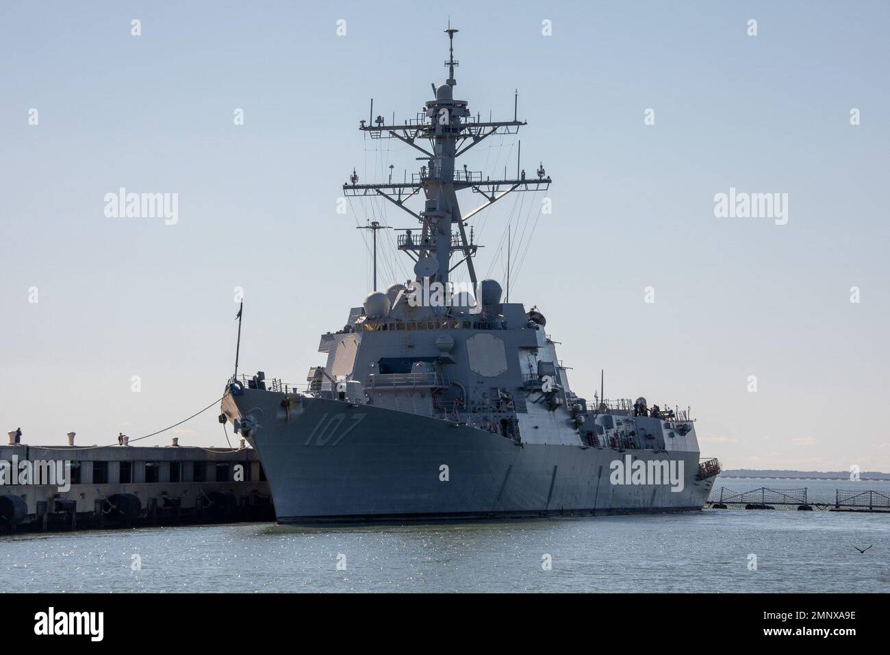 NORFOLK, Virginia (October 6, 2022) USS Gravely (DDG 107) returns to ...