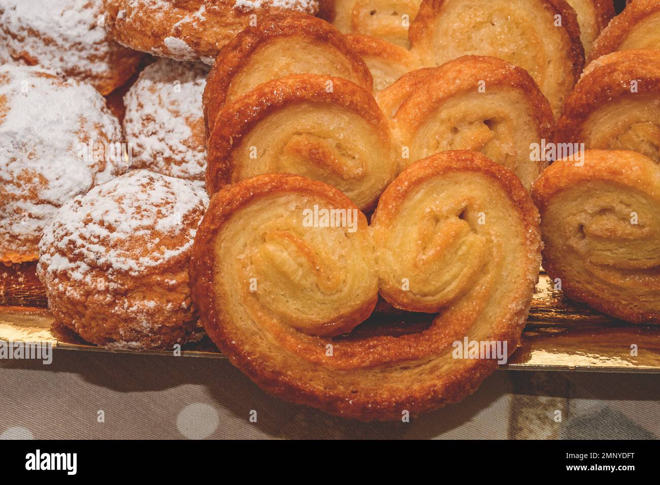 Neapolitan desserts hi-res stock photography and images - Alamy