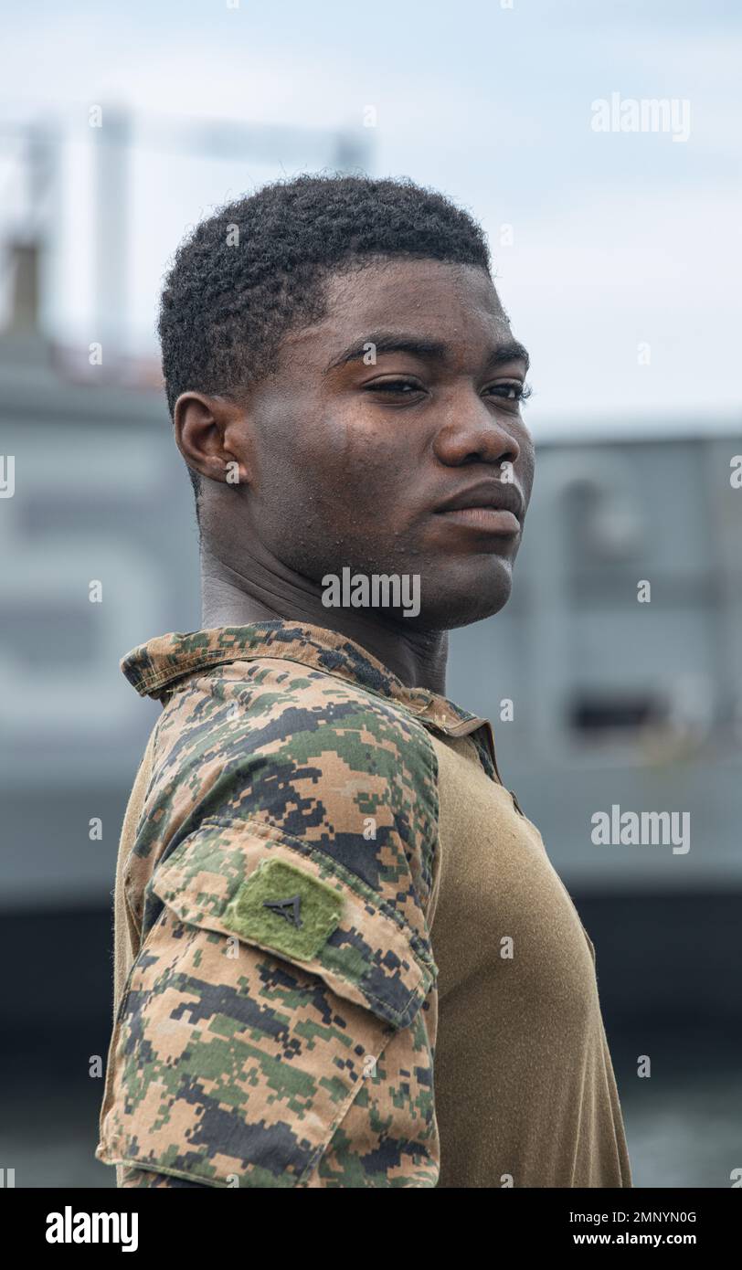 U S Marine Corps Lance Cpl Jelleh Prince A Rifleman With Battalion