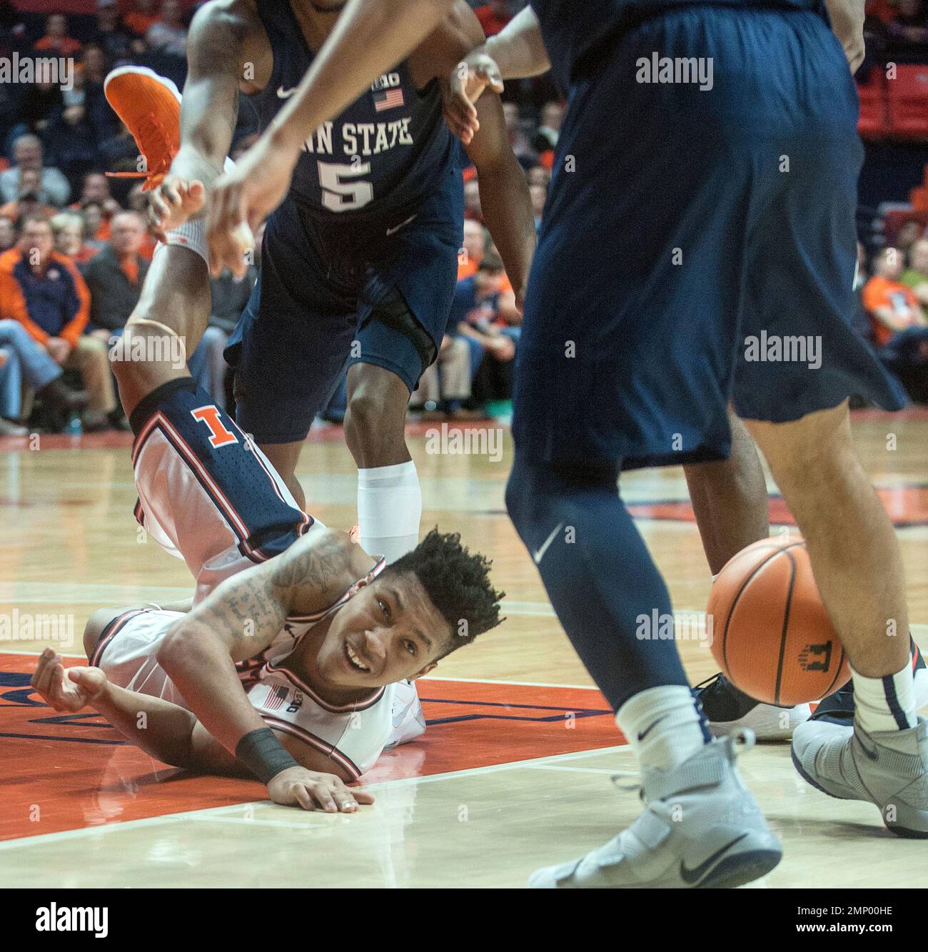 Illinois guard Te'Jon Lucas (3) watches the ball bounce away during the ...