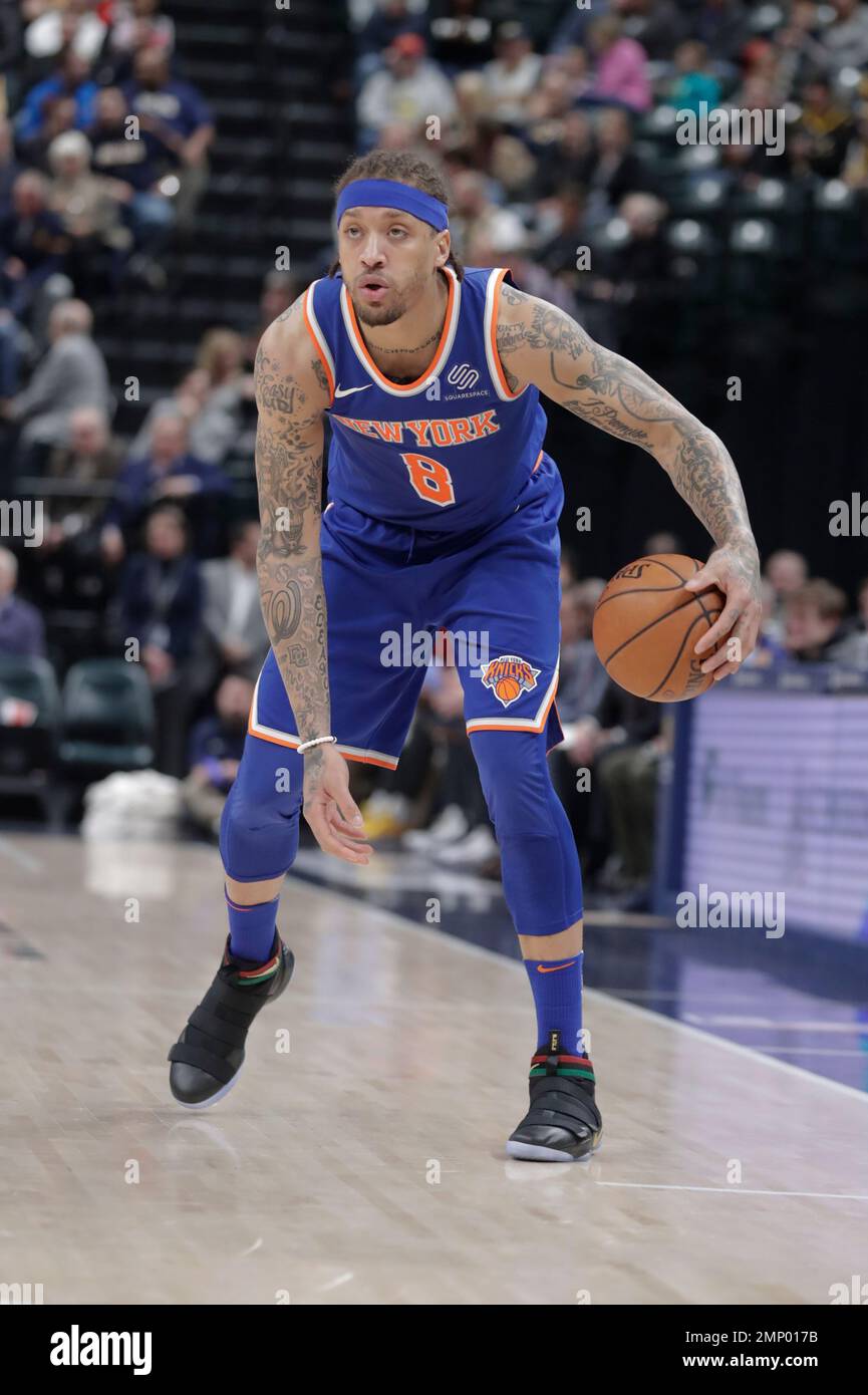 New York Knicks forward Michael Beasley (8) dribbles against the ...