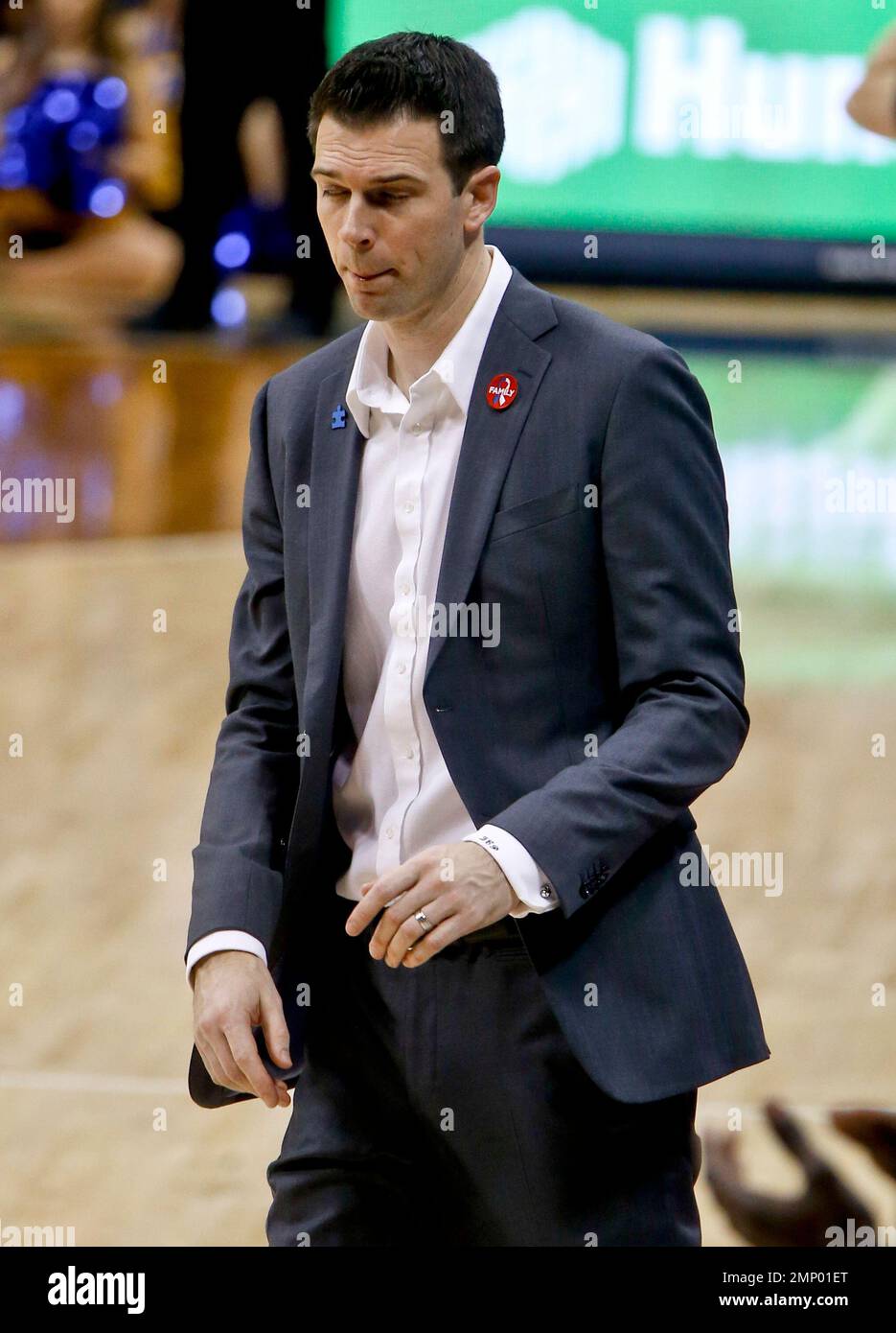 Louisville head coach David Padgett during the first half of an NCAA ...