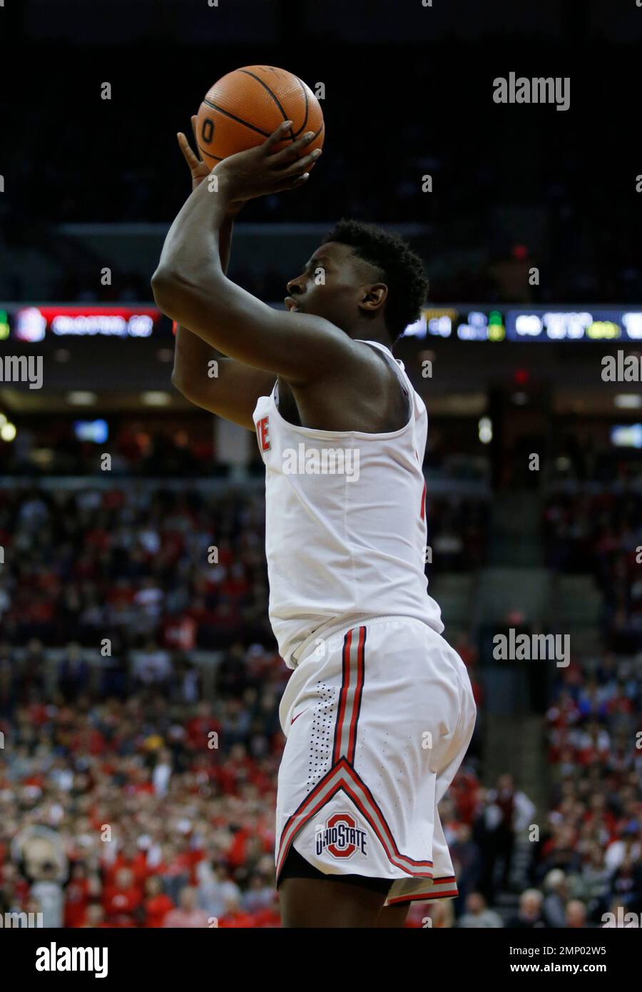 Ohio State forward Jae'Sean Tate goes up for a shot against Iowa during ...