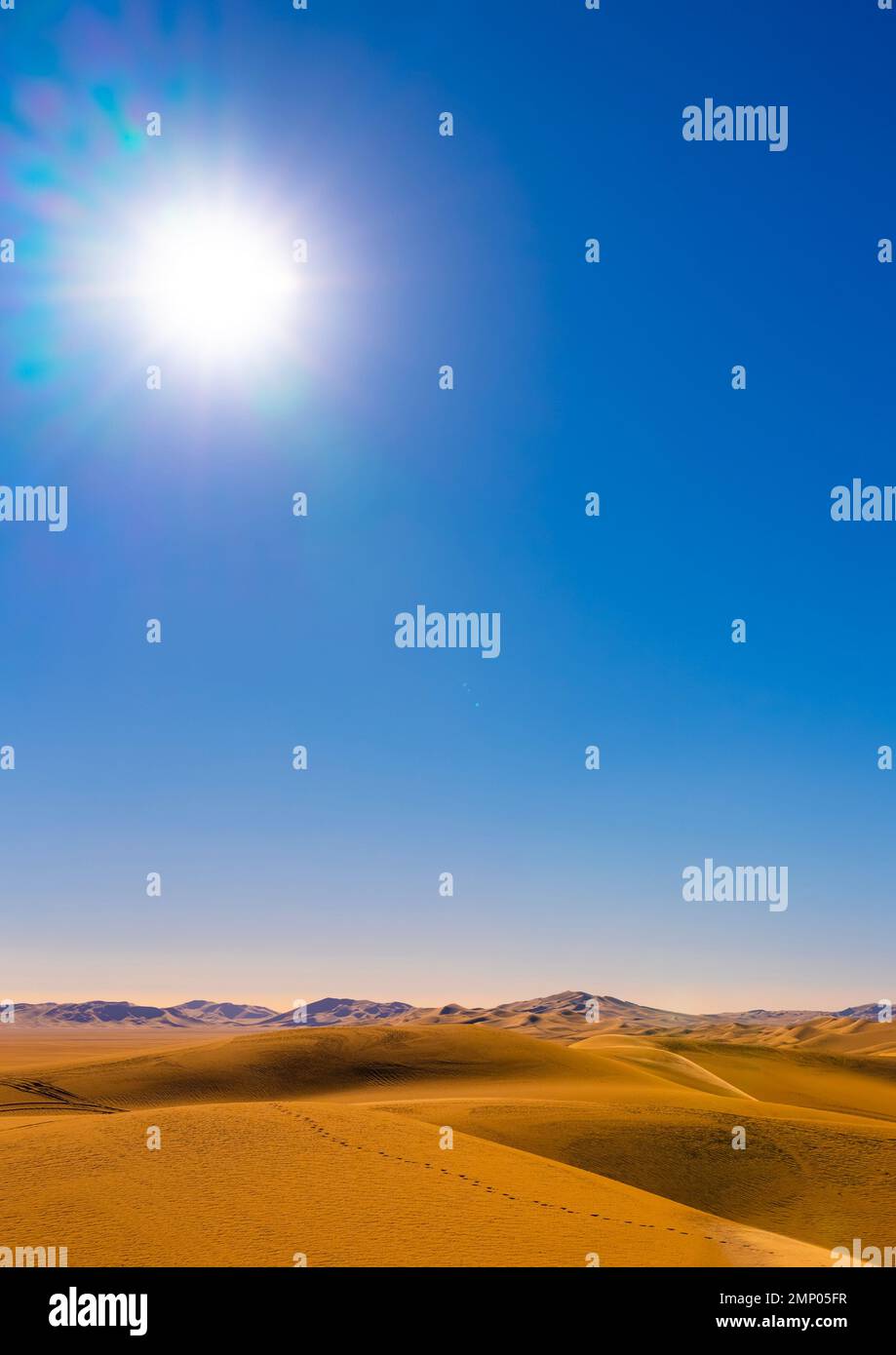Sand dunes in Sahara desert, North Africa, Erg Admer, Algeria Stock ...
