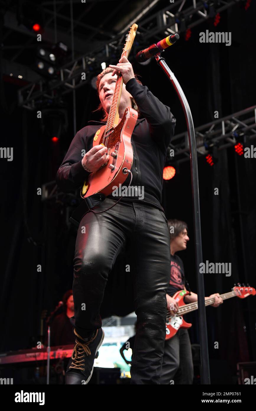 John Rzeznick of The Goo Goo Dolls performs at the Dolphins Cancer ...