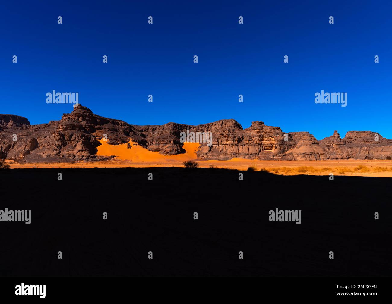 Rocks and sand dunes in Sahara desert, Tassili N'Ajjer National Park ...