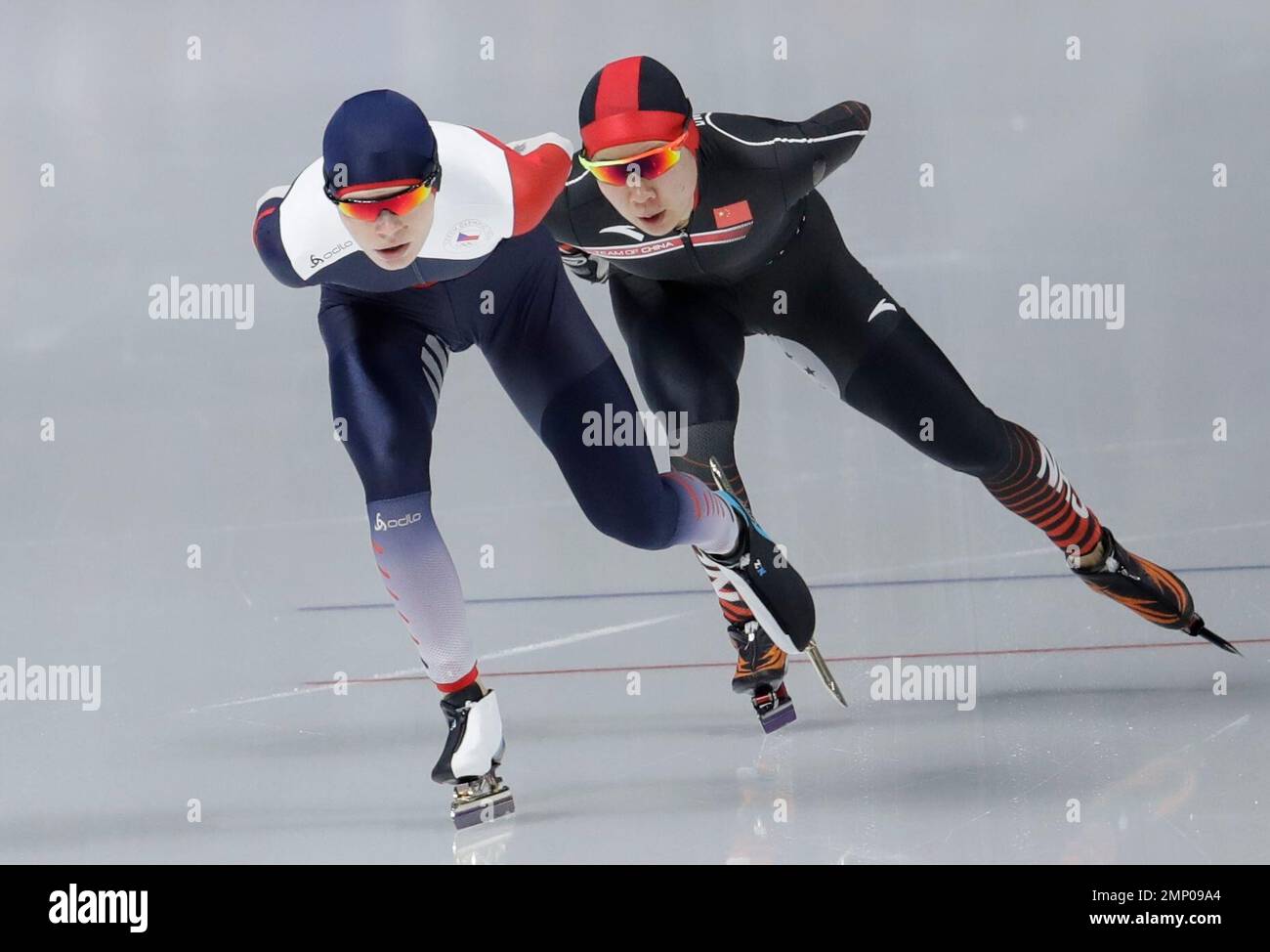Liu Jin of China, right, and Nikola Zdrahalova of Czech Republic ...