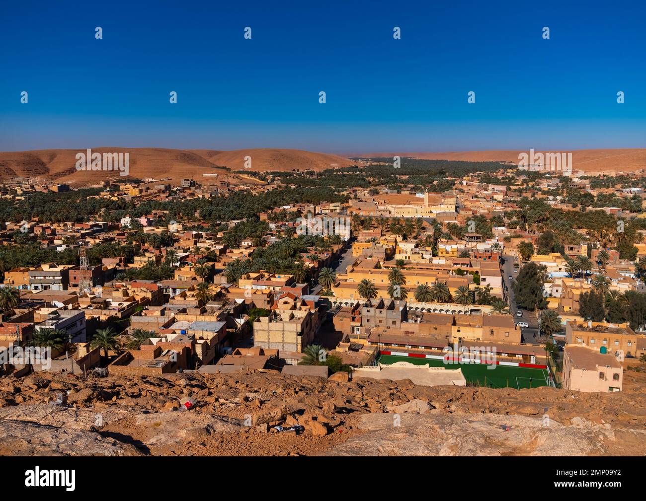 Elevated view of a Ksar, North Africa, Metlili, Algeria Stock Photo - Alamy