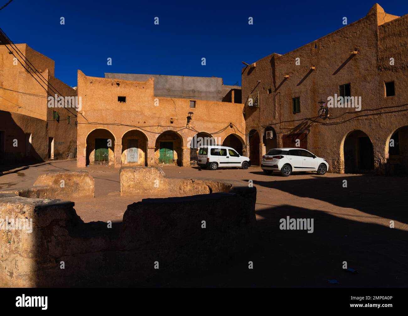 Market place in a Ksar, North Africa, Metlili, Algeria Stock Photo - Alamy