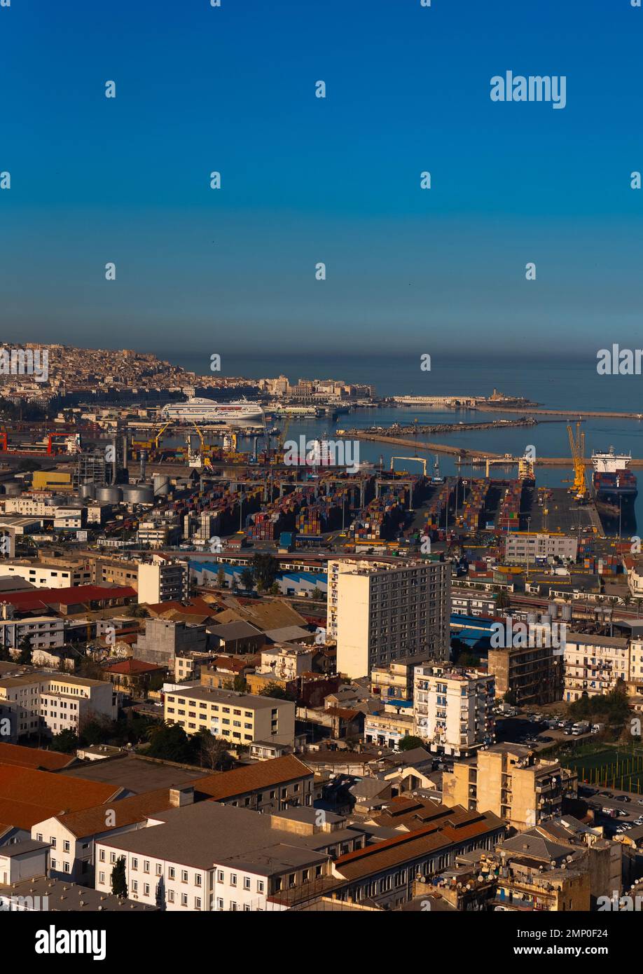 Algiers hi-res stock photography and images - Alamy