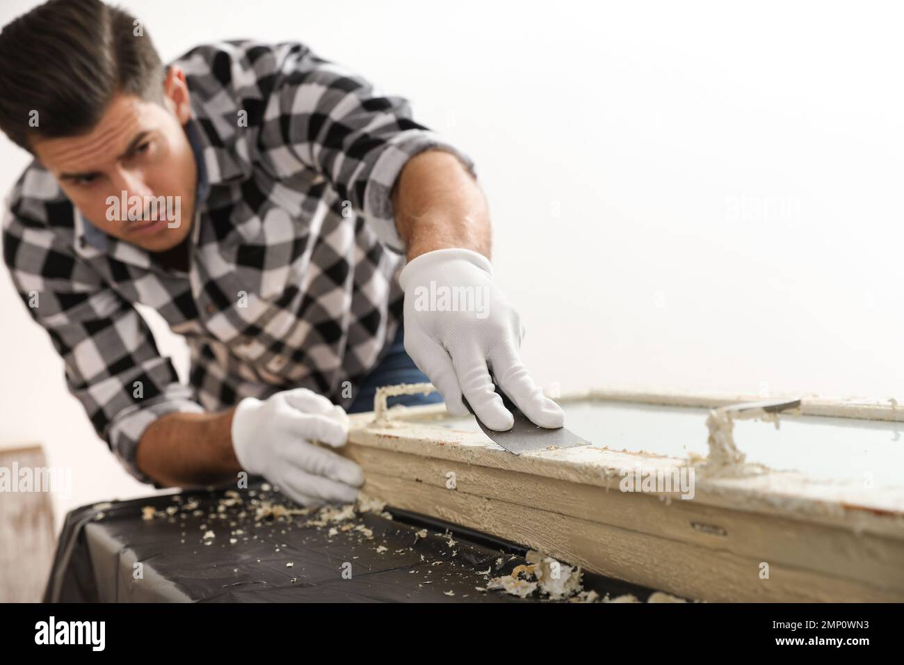 Window scraper diy hi-res stock photography and images - Alamy