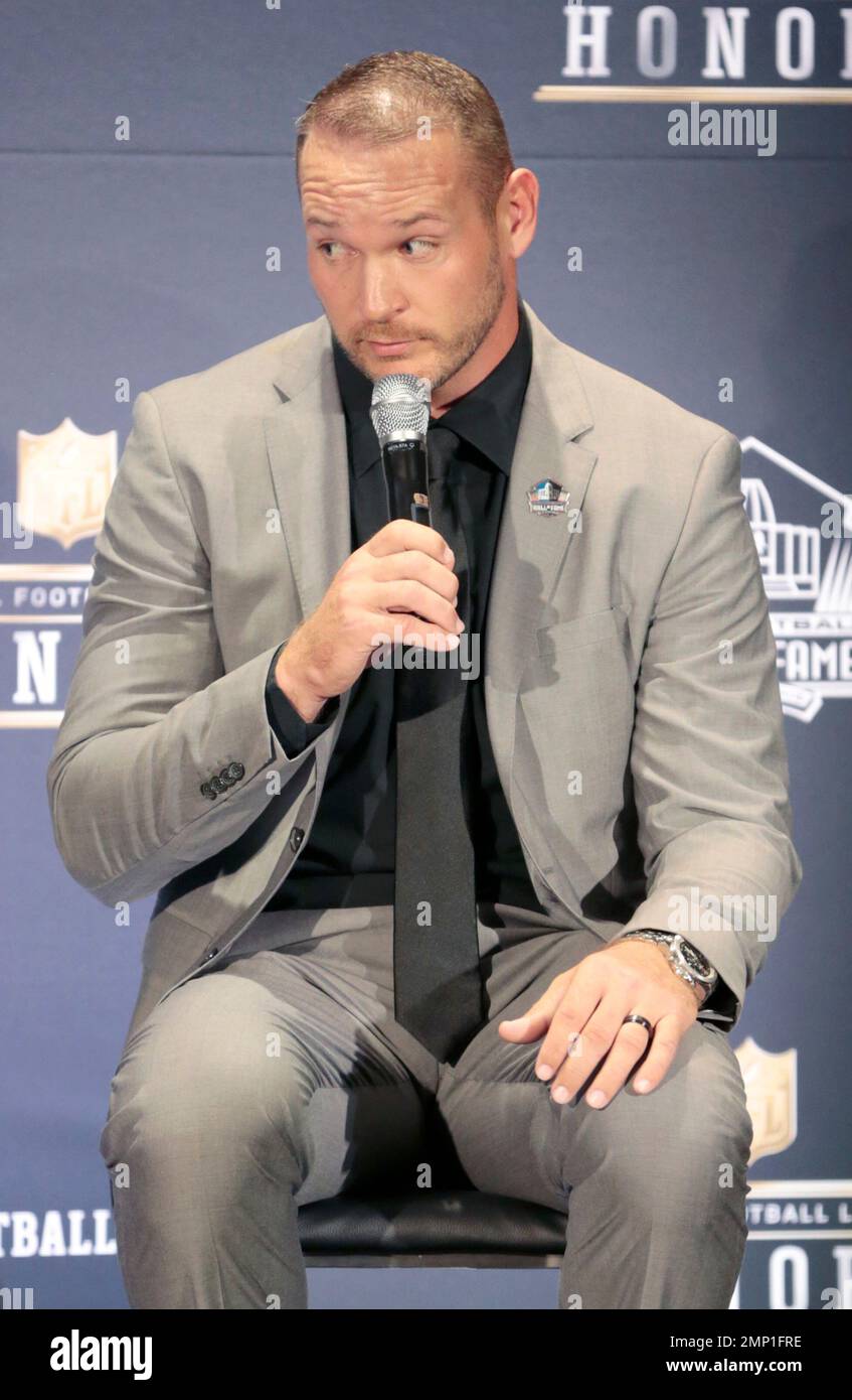 Former NFL player Brian Urlacher, who will be inducted into the Pro ...