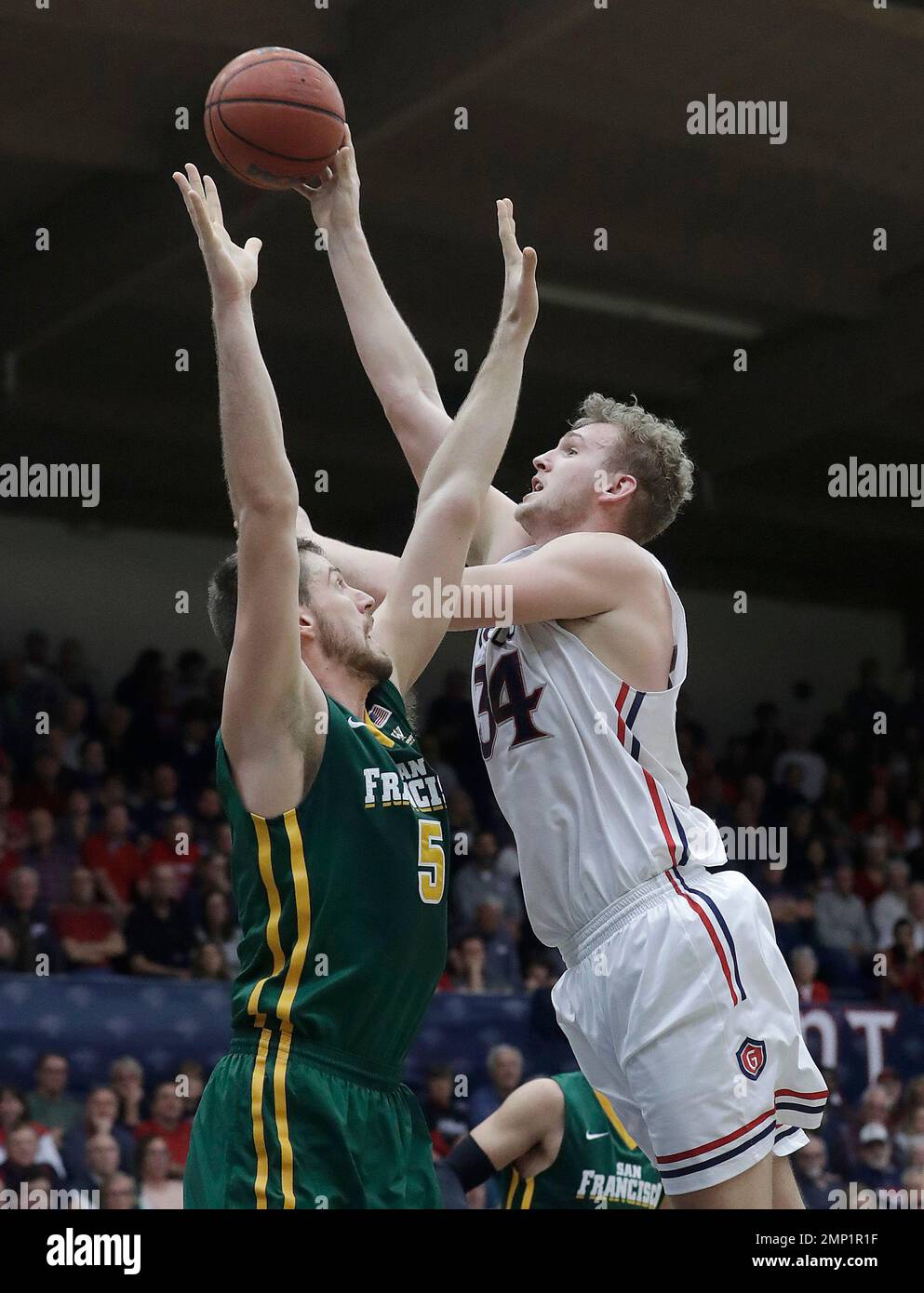 Saint Mary's (Cal.) center Jock Landale, right, shoots over San ...