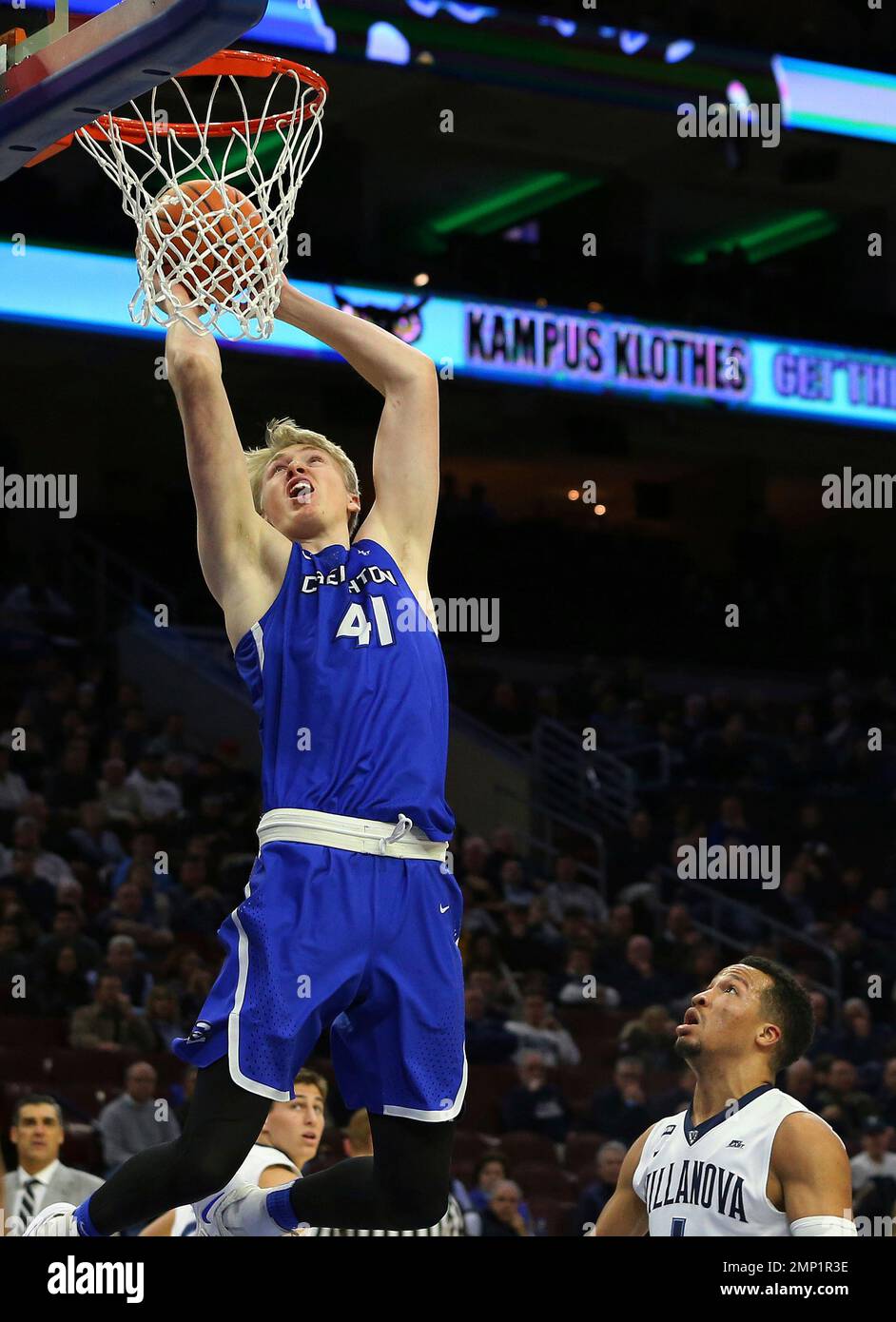Creighton center Jacob Epperson (41) attempts a layup as Villanova ...