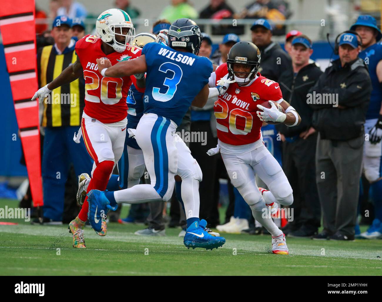 Jacksonville Jaguars cornerback Jalen Ramsey, right, returns a lateral ...
