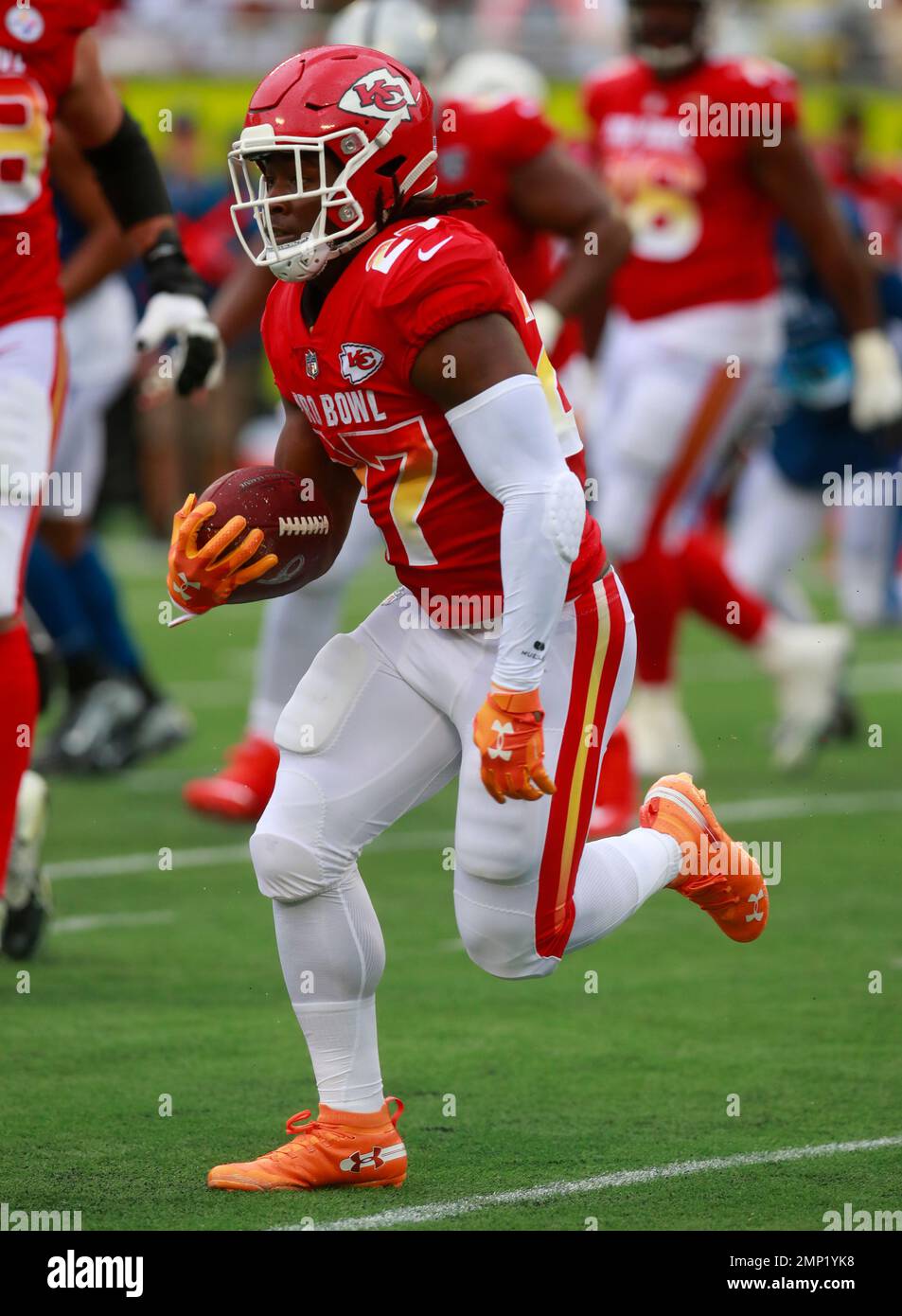 Kansas City Chiefs running back Kareem Hunt (27) runs the ball during ...