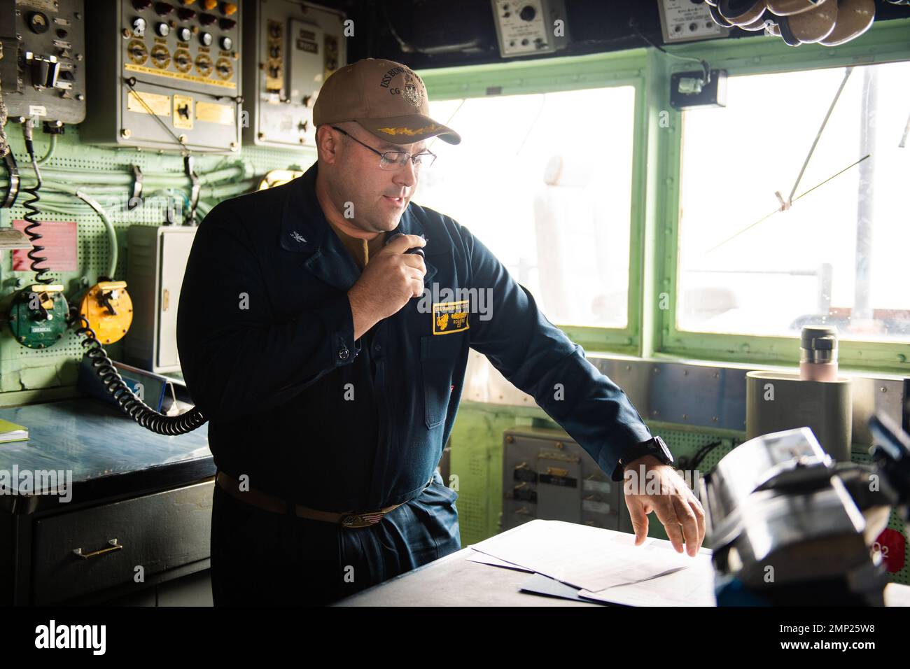221008-N-YV347-1133 PACIFIC OCEAN (Oct. 8, 2022) U.S. Navy Capt. Jason ...
