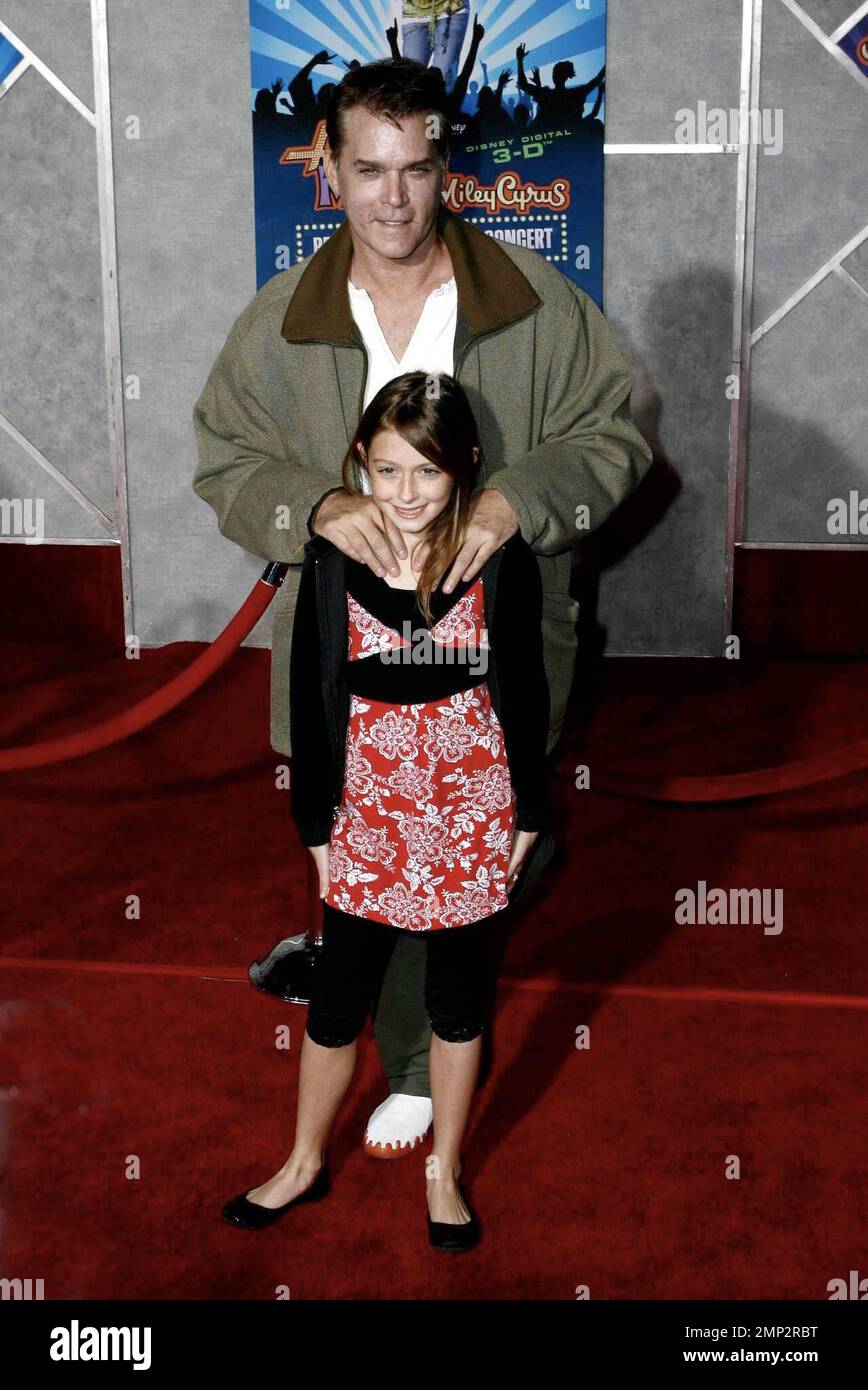 Ray Liotta and daughter at the world premiere of Hanna Montana & Miley ...