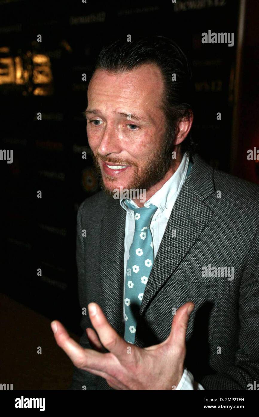 Scott Weiland attends the 2008 All-Star Gala and Party Benefitting Bay ...