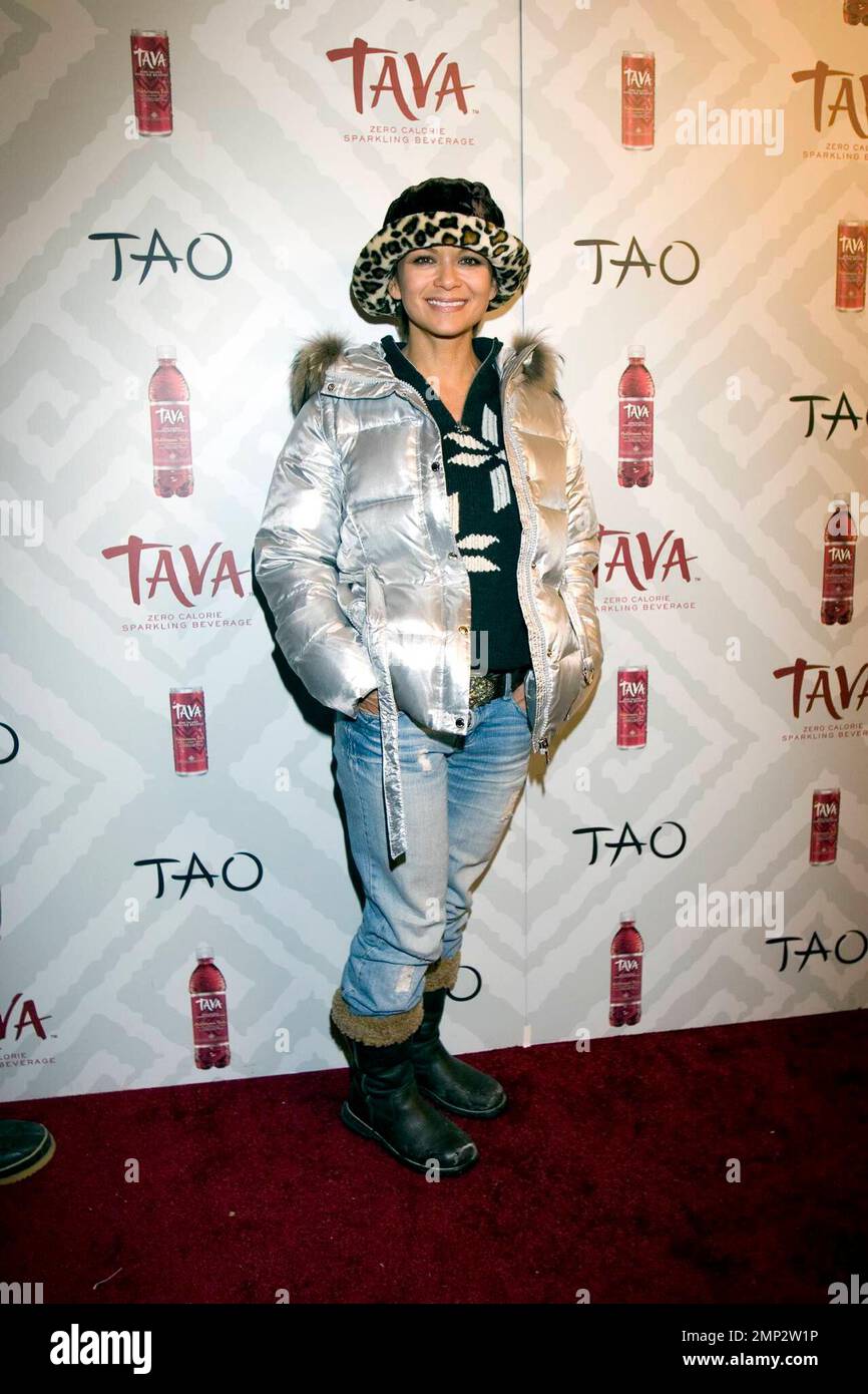 Nia Peeples on the red carpet at the Tava Sparkling Beverage launch at ...