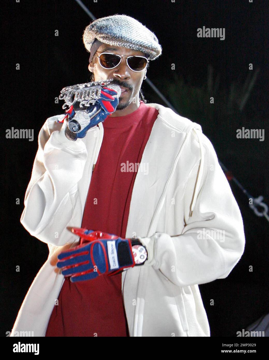 Snoop Dogg performs live at the Bud Bowl Event during Super Bowl week ...