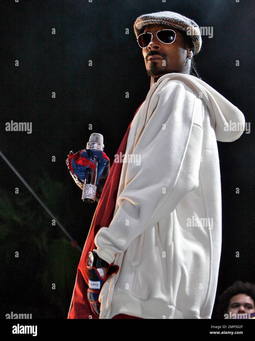 Snoop Dogg performs live at the Bud Bowl Event during Super Bowl week ...