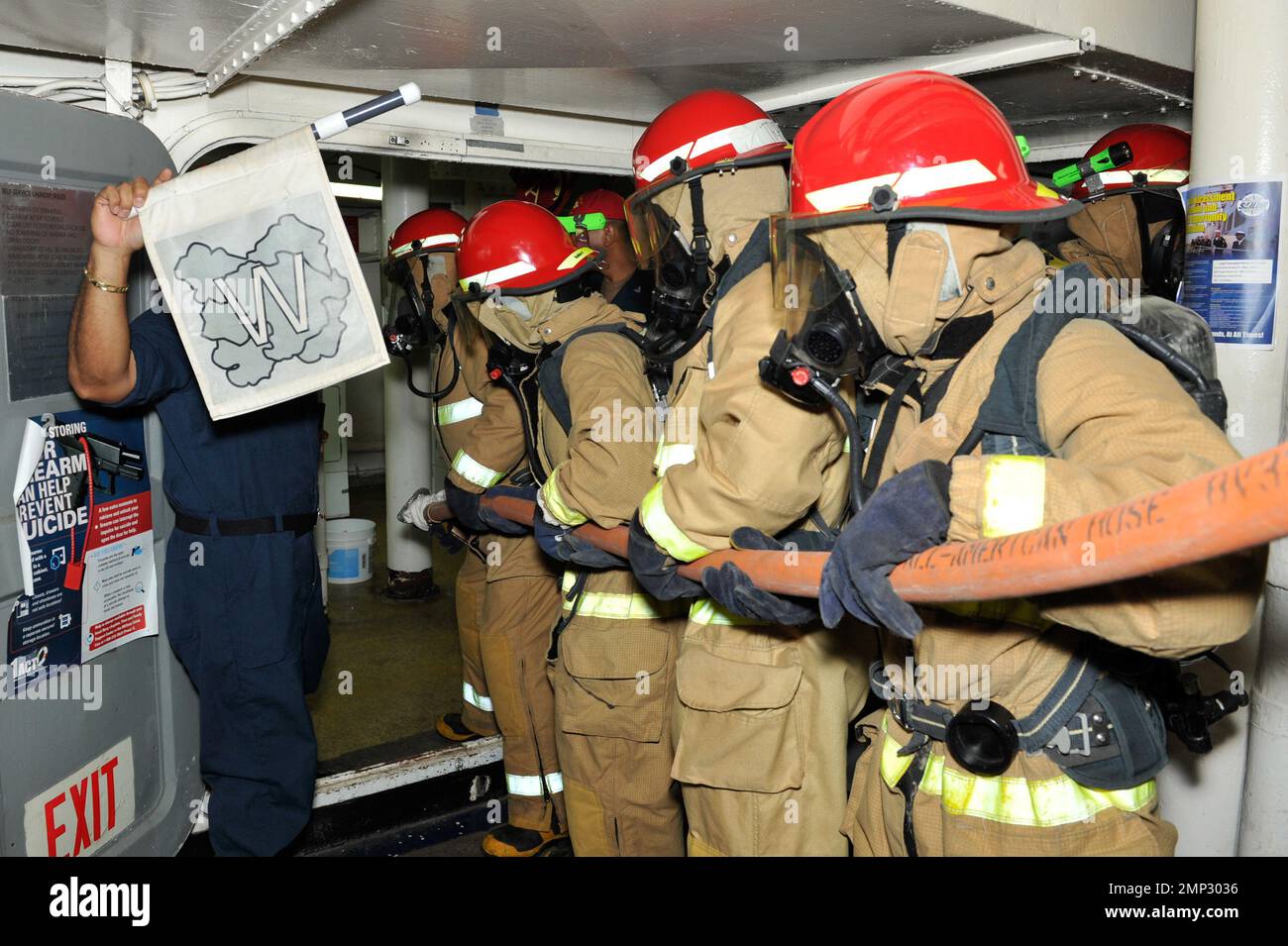 PACIFIC OCEAN (Oct. 7, 2022) – Sailors assigned to the Emory S. Land ...