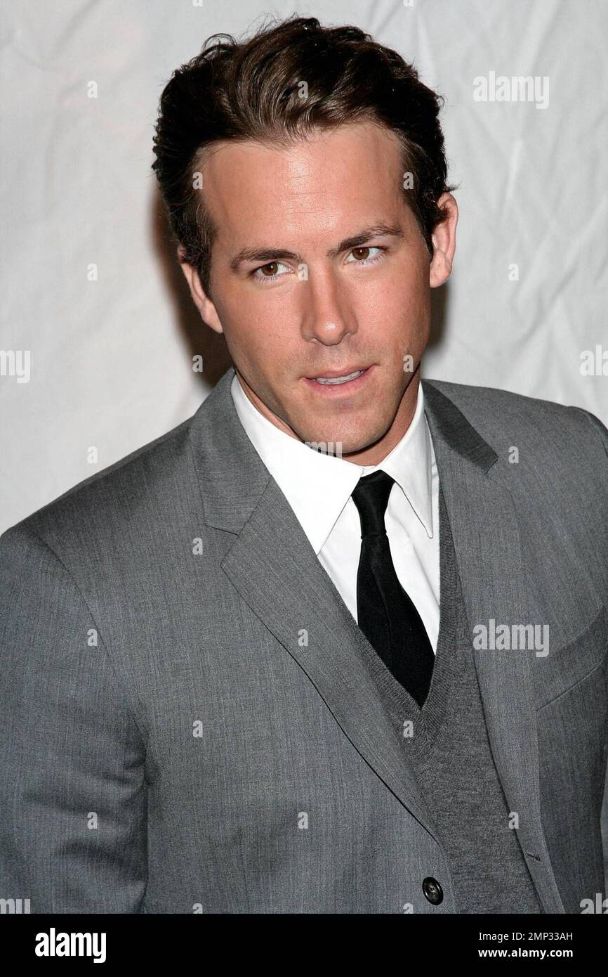 Isla Fisher, Ryan Reynolds, Rachel Weisz and Kevin Corrigan attend the ...