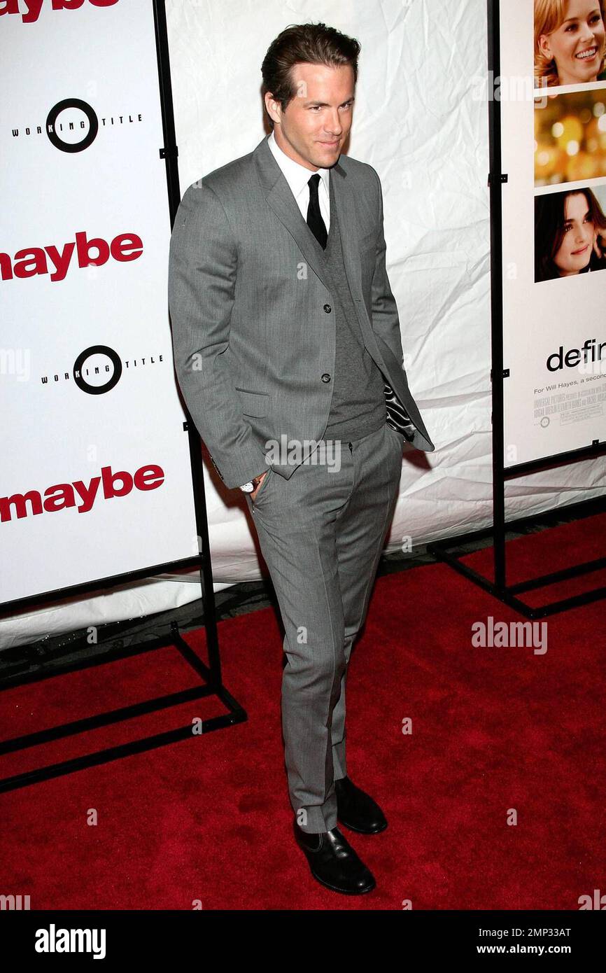 Isla Fisher, Ryan Reynolds, Rachel Weisz and Kevin Corrigan attend the ...