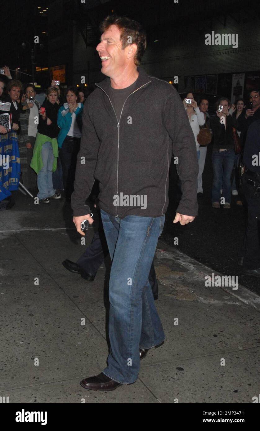 Dennis Quaid and Sean "P-Diddy" Combs sign autographs and pose for fans ...