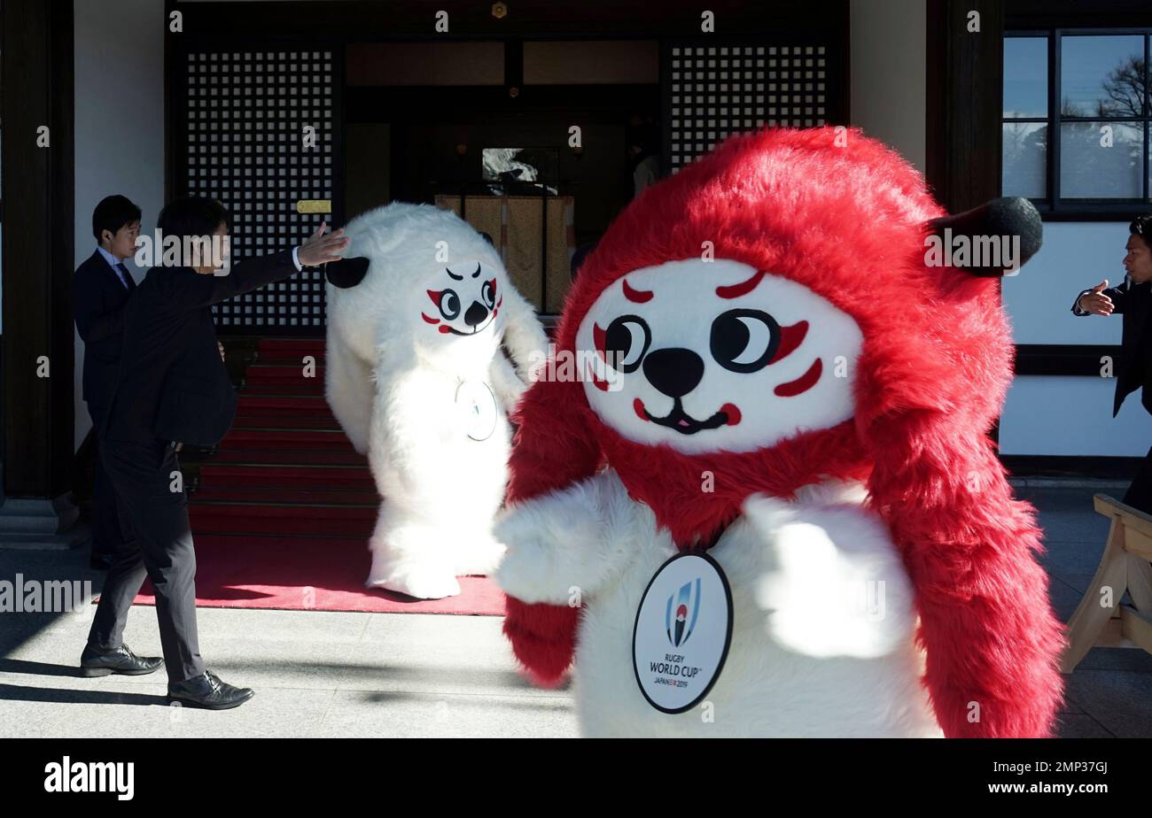 A pair of official mascots of Rugby World Cup 2019 "Ren-G," (Ren, left ...