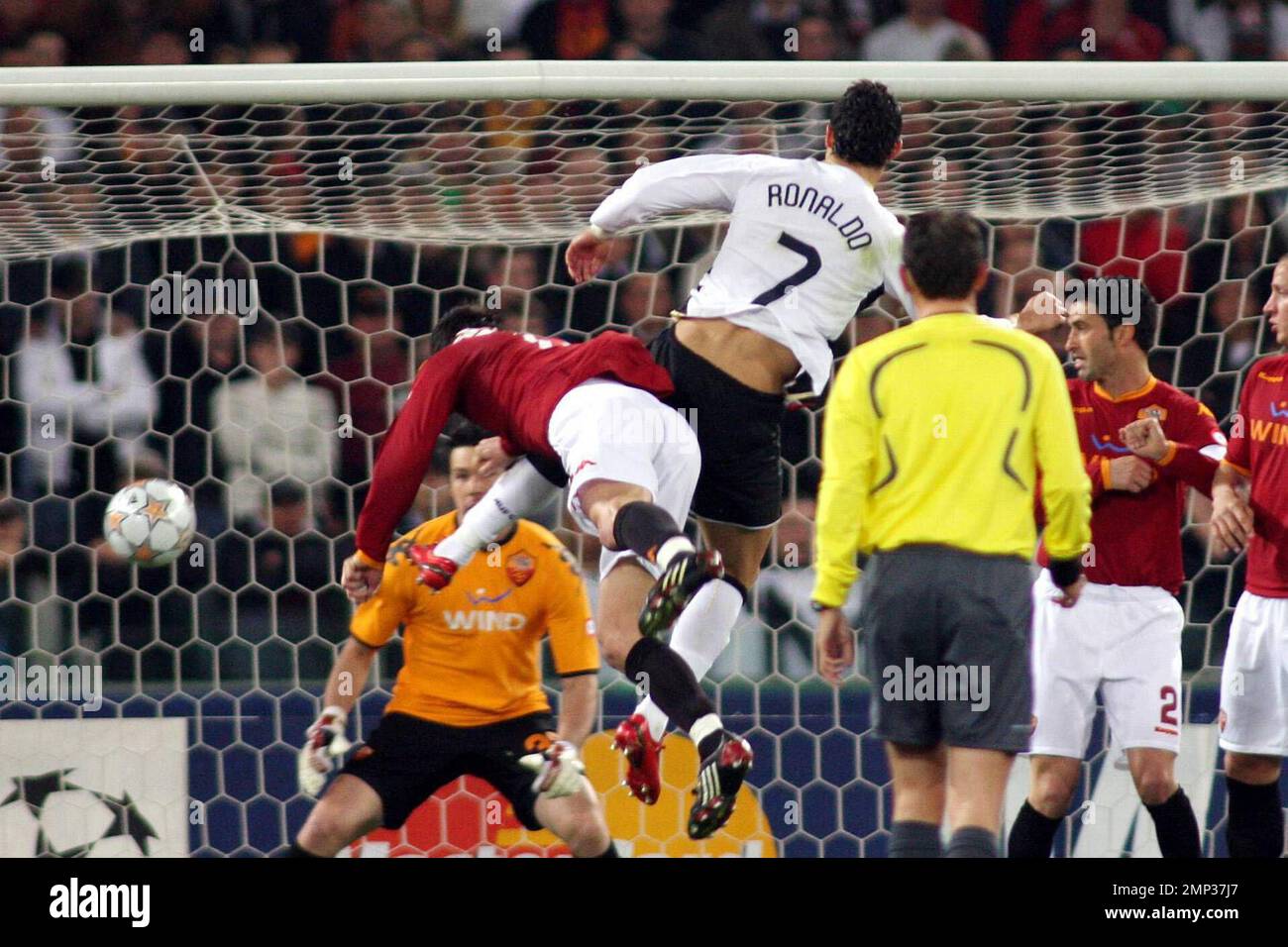 Ronaldo cristiano 2008 hi-res stock photography and images - Alamy
