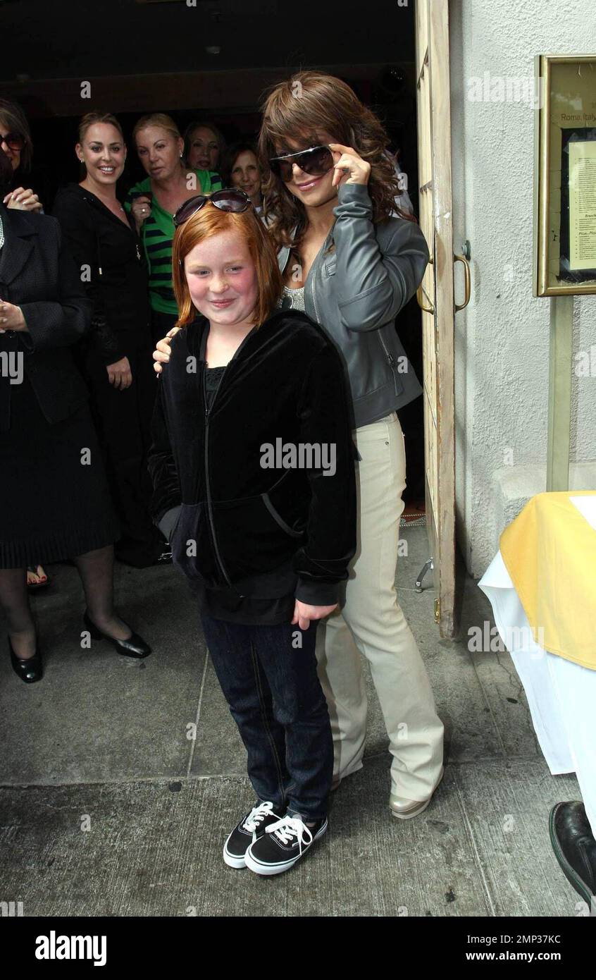 Paula Abdul has lunch and poses for pictures with fans in Beverly Hills ...