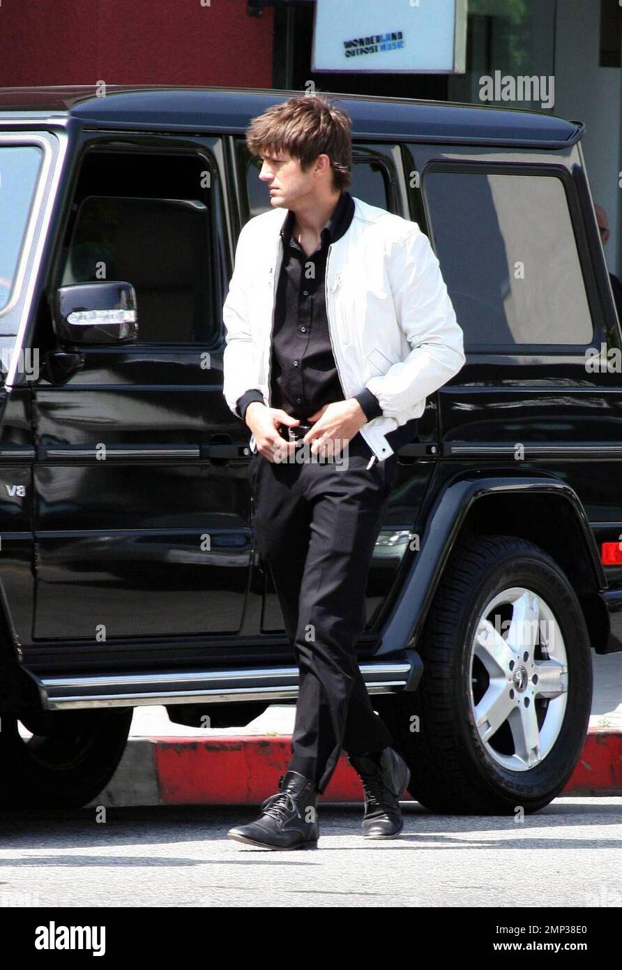 Ashton Kutcher seems to be flying high on the set of his new movie ...