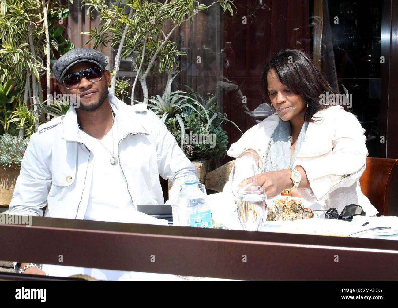 Usher and his wife Tameka Foster were seen enjoying a romantic lunch at Crustacean in Beverly ...