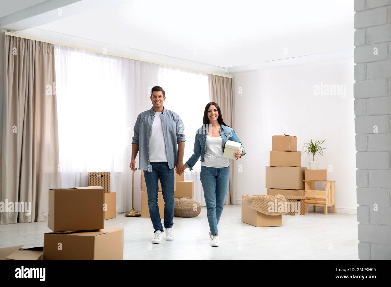 Couple happy people moving walking hi-res stock photography and images ...