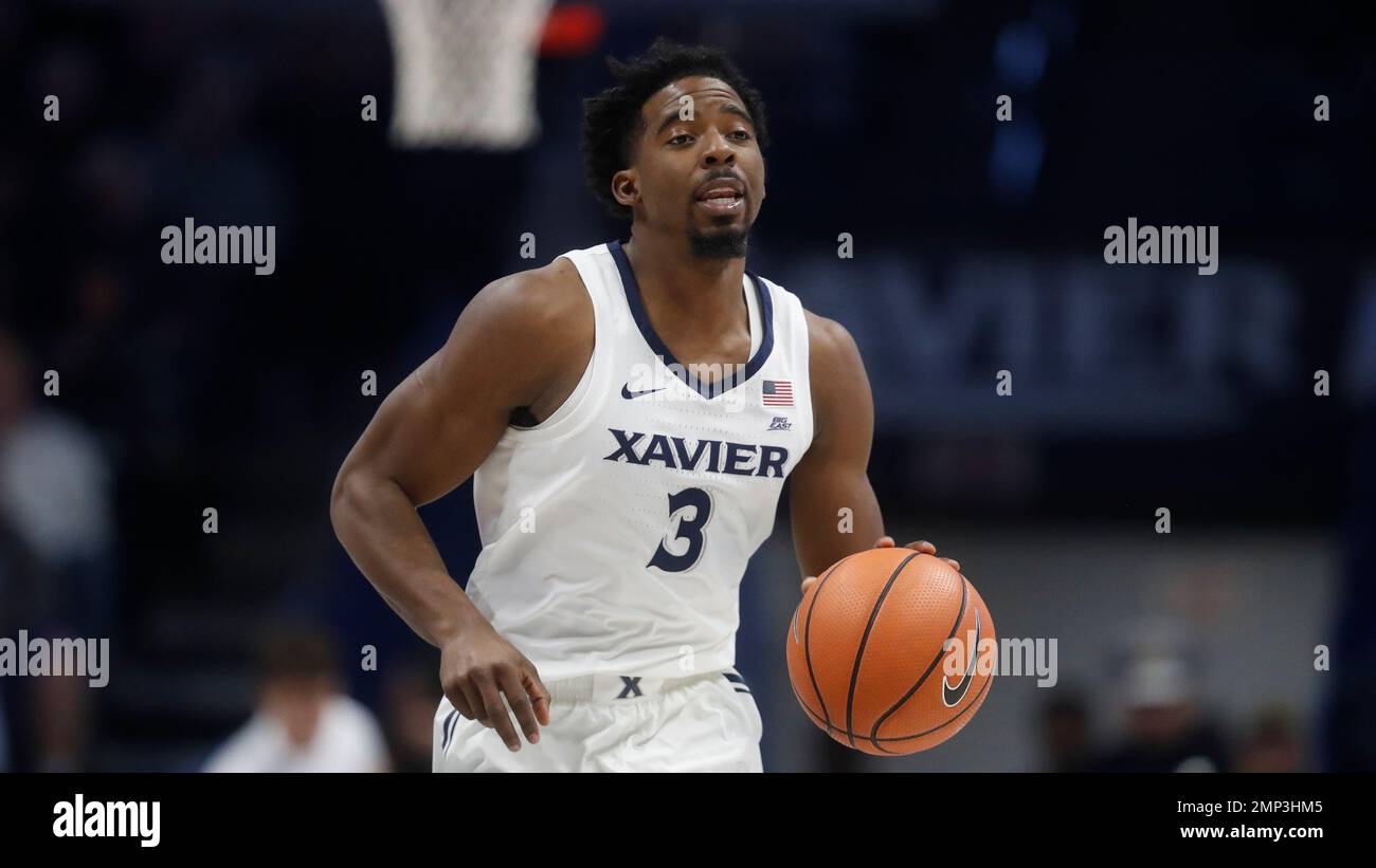 Xavier's Quentin Goodin (3) looks to pass in the first half of an NCAA ...