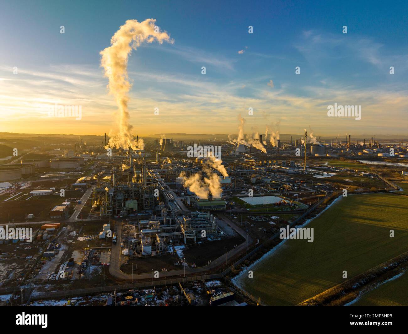 Grangemouth Oil Refinery, Grangemouth, Scotland, UK Stock Photo - Alamy