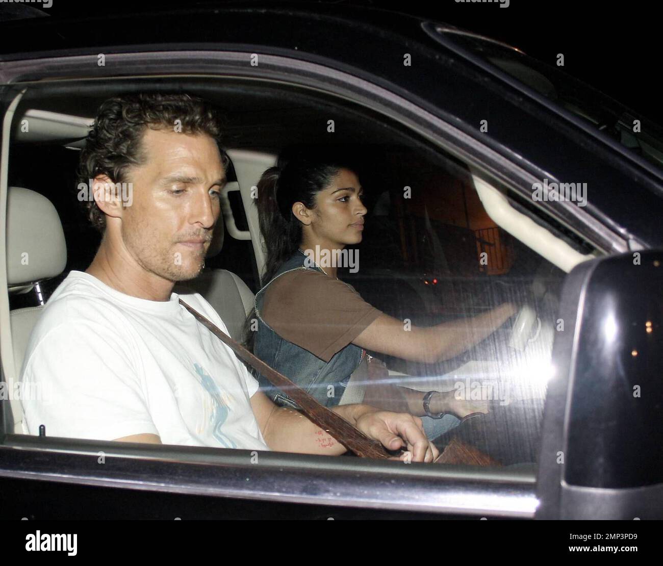 Matthew McConaughey and pregnant girlfriend Camilla Alves leave the ...