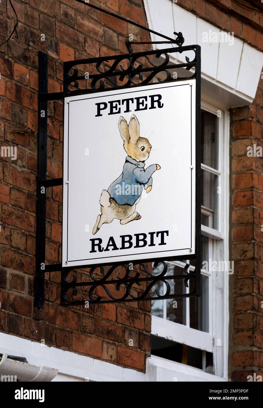 Peter Rabbit shop sign, Henley Street, Stratford-upon-Avon ...