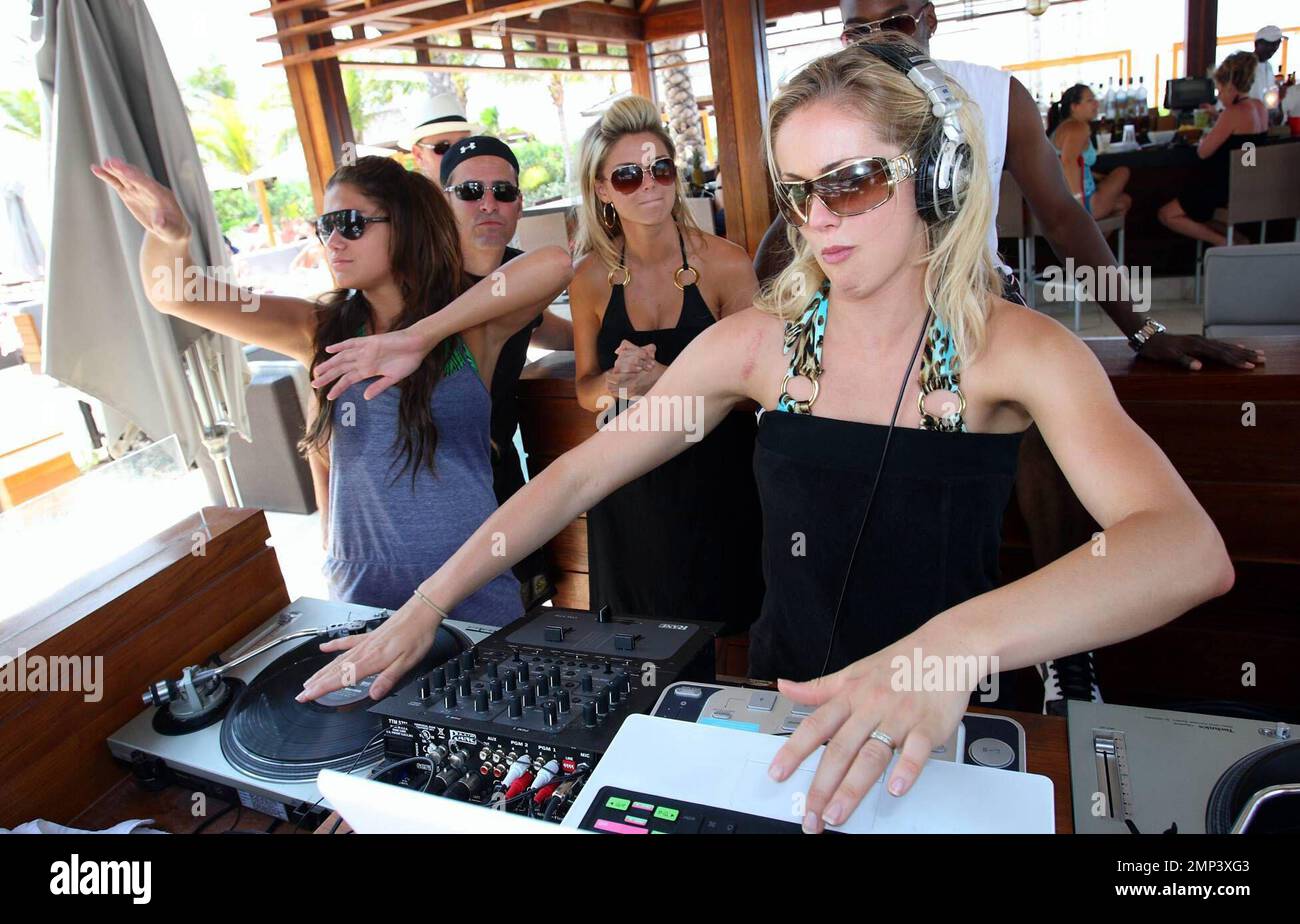 Exclusive!! L-R Miss Teen USA Hilary Cruz, Miss Oklahoma Lindsey Jo ...